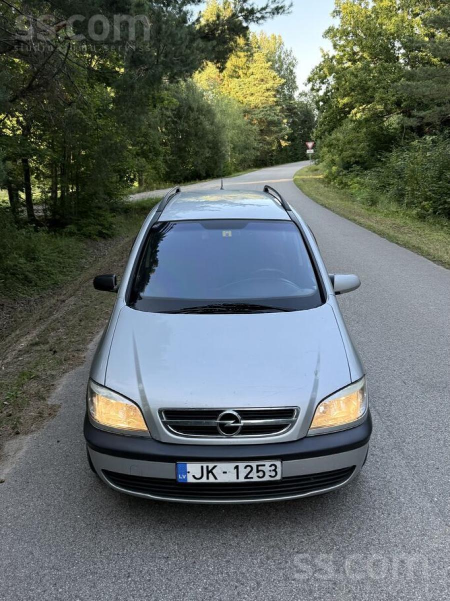 Pelēks Opel Zafira 2004 Kuldīga, ar dzinēja tilpumu 2.00 L un nobraukumu 365 tūkst. km par 1000 €, foto 5 vietnē AUTOMOTO.COM.LV