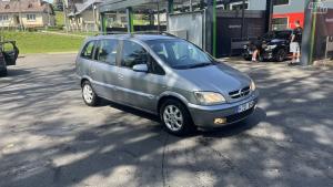 Pelēks Opel Zafira 2004 Viļņa, ar dzinēja tilpumu 2.00 L un nobraukumu 320 tūkst. km par 1250 €, foto 4 vietnē AUTOMOTO.COM.LV