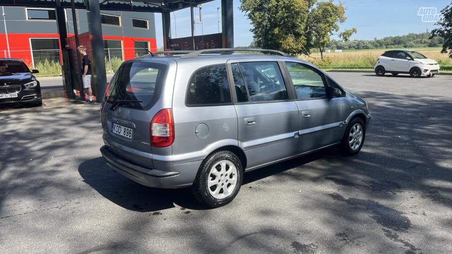 Pelēks Opel Zafira 2004 Viļņa, ar dzinēja tilpumu 2.00 L un nobraukumu 320 tūkst. km par 1250 €, foto 5 vietnē AUTOMOTO.COM.LV