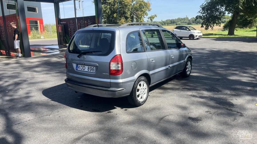 Pelēks Opel Zafira 2004 Viļņa, ar dzinēja tilpumu 2.00 L un nobraukumu 320 tūkst. km par 1250 €, foto 6 vietnē AUTOMOTO.COM.LV