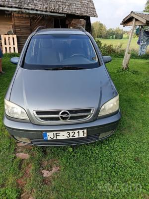 Pelēks Opel Zafira 2004 Cēsis, ar dzinēja tilpumu 1.80 L un nobraukumu 474 tūkst. km par 700 €, foto  vietnē AUTOMOTO.COM.LV