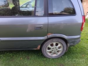 Grey Opel Zafira 2004 in Cesis, with an engine capacity of 1.80 L and mileage of 474 thousand km for 700 €, photo 4 on AUTOMOTO.COM.LV