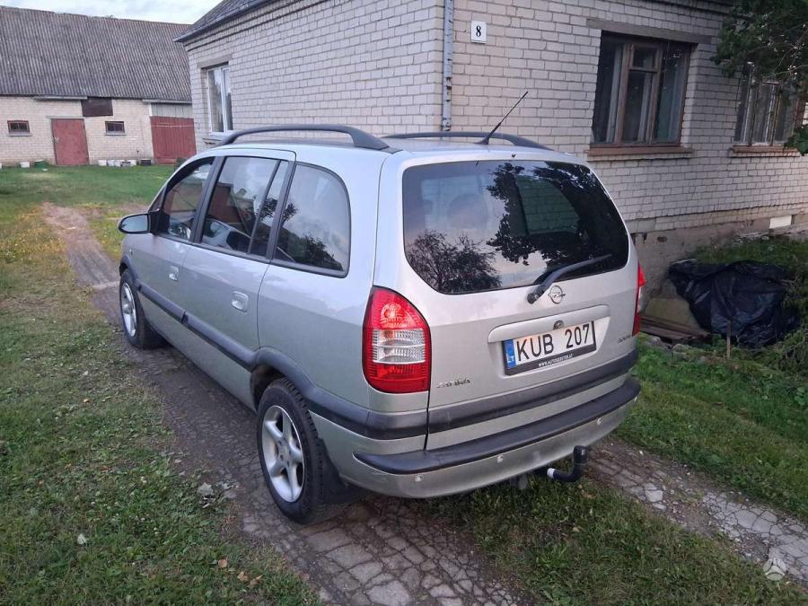 Grey Opel Zafira 2004 in Marijampole, with an engine capacity of 2.00 L and mileage of 173 thousand km for 950 €, photo 7 on AUTOMOTO.COM.LV