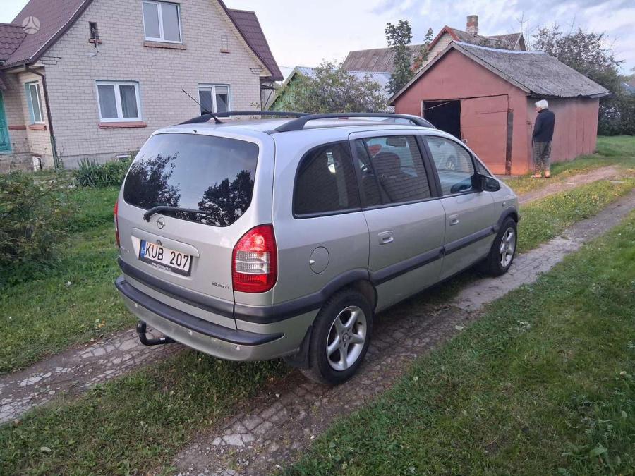 Grey Opel Zafira 2004 in Marijampole, with an engine capacity of 2.00 L and mileage of 173 thousand km for 950 €, photo 9 on AUTOMOTO.COM.LV