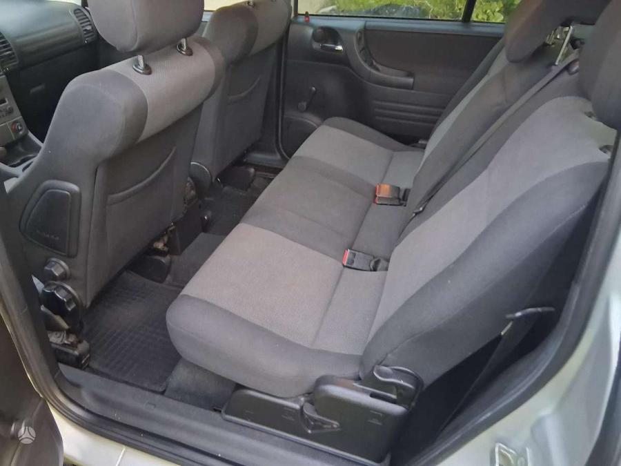 Grey Opel Zafira 2004 in Marijampole, with an engine capacity of 2.00 L and mileage of 173 thousand km for 950 €, photo 16 on AUTOMOTO.COM.LV
