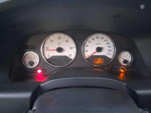 Grey Opel Zafira 2004 in Marijampole, with an engine capacity of 2.00 L and mileage of 173 thousand km for 950 €, photo 18 on AUTOMOTO.COM.LV