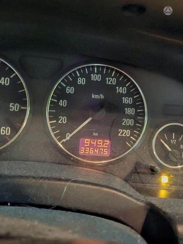 Grey Opel Zafira 2004 in Kretinga, with an engine capacity of 2.00 L and mileage of 336 thousand km for 550 €, photo 1 on AUTOMOTO.COM.LV