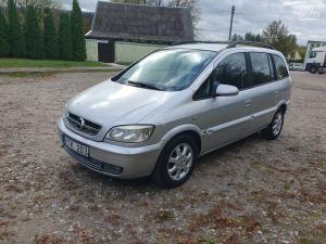 Grey Opel Zafira 2004 in Vilkaviskis, with an engine capacity of 2.20 L and mileage of 380 thousand km for 550 €, photo 4 on AUTOMOTO.COM.LV