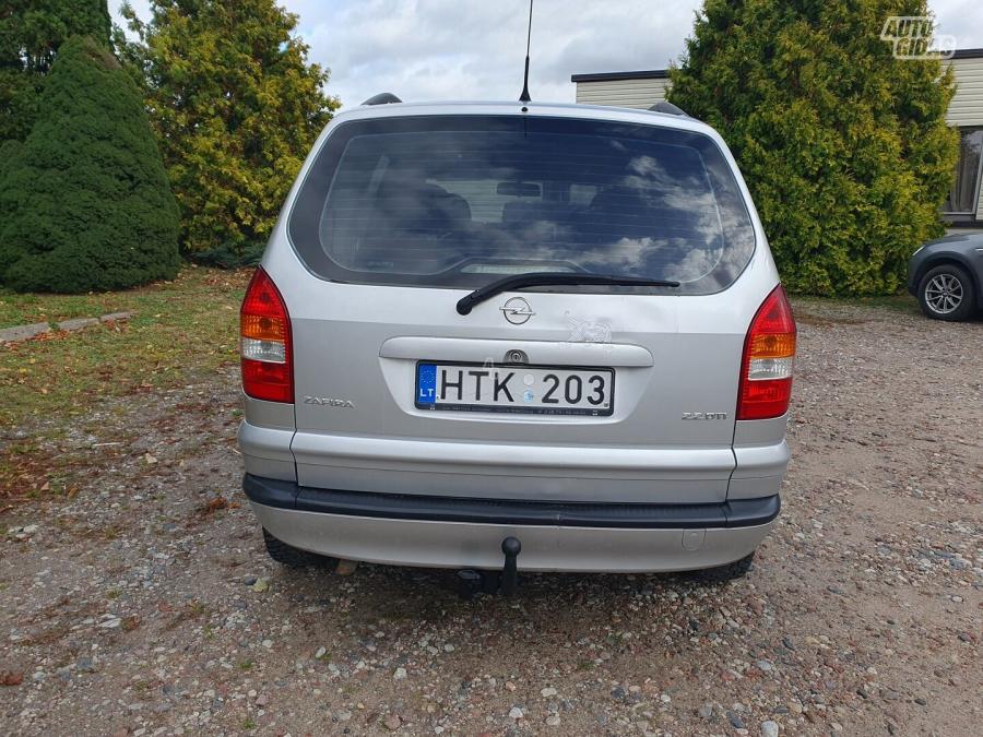 Grey Opel Zafira 2004 in Vilkaviskis, with an engine capacity of 2.20 L and mileage of 380 thousand km for 550 €, photo 6 on AUTOMOTO.COM.LV