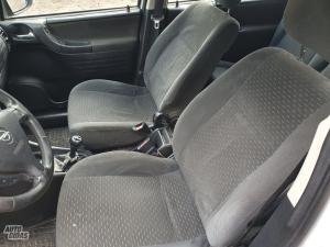 Grey Opel Zafira 2004 in Vilkaviskis, with an engine capacity of 2.20 L and mileage of 380 thousand km for 550 €, photo 8 on AUTOMOTO.COM.LV