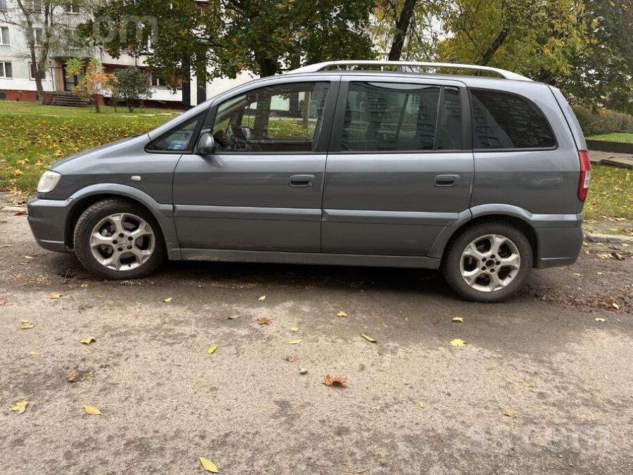 Grey Opel Zafira 2004 in Riga, with an engine capacity of 2.20 L and mileage of 283 thousand km for 500 €, photo 3 on AUTOMOTO.COM.LV