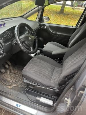 Grey Opel Zafira 2004 in Riga, with an engine capacity of 2.20 L and mileage of 283 thousand km for 500 €, photo 14 on AUTOMOTO.COM.LV