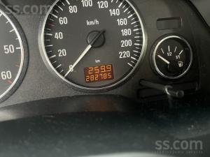 Grey Opel Zafira 2004 in Riga, with an engine capacity of 2.20 L and mileage of 283 thousand km for 500 €, photo 17 on AUTOMOTO.COM.LV