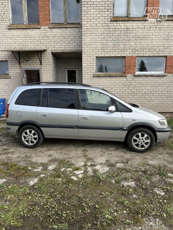 Grey Opel Zafira 2004 in Alytus, with an engine capacity of 1.60 L and mileage of 300 thousand km for 1250 €, photo 3 on AUTOMOTO.COM.LV