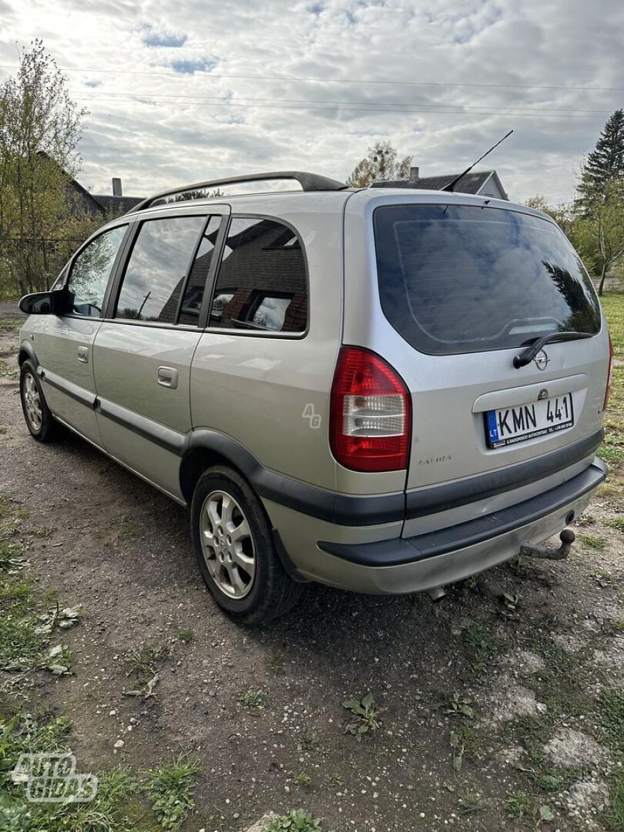 Grey Opel Zafira 2004 in Alytus, with an engine capacity of 1.60 L and mileage of 300 thousand km for 1250 €, photo 5 on AUTOMOTO.COM.LV