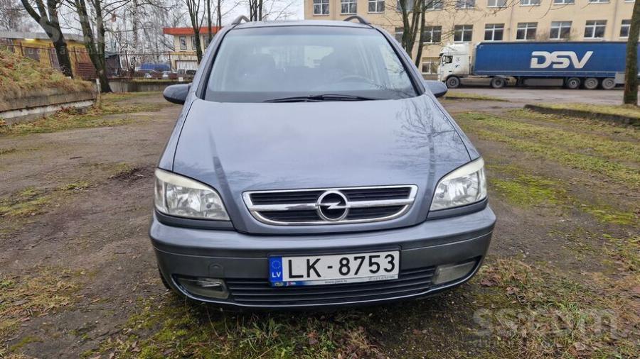 Grey Opel Zafira 2005 in Riga, with an engine capacity of 2.20 L and mileage of 302 thousand km for 1550 €, photo 5 on AUTOMOTO.COM.LV