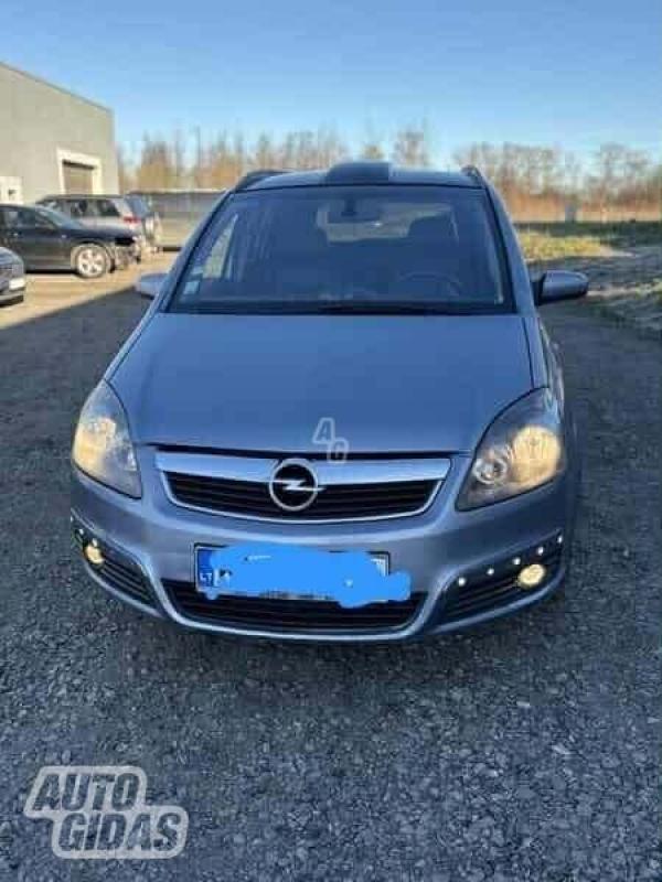 Pelēks Opel Zafira 2005 Viļņa, ar dzinēja tilpumu 1.90 L un nobraukumu 240 tūkst. km par 1450 €, foto 3 vietnē AUTOMOTO.COM.LV