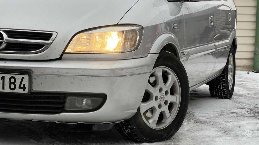 Pelēks Opel Zafira 2005 Viļņa, ar dzinēja tilpumu 2.20 L un nobraukumu 278 tūkst. km par 500 €, foto 3 vietnē AUTOMOTO.COM.LV