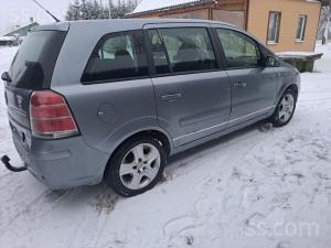 Grey Opel Zafira 2005 in Aluksne, with an engine capacity of 1.80 L and mileage of 229 thousand km for 1600 €, photo 3 on AUTOMOTO.COM.LV