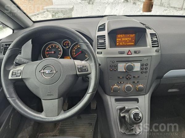 Pelēks Opel Zafira 2005 Alūksne, ar dzinēja tilpumu 1.80 L un nobraukumu 229 tūkst. km par 1600 €, foto 5 vietnē AUTOMOTO.COM.LV