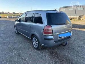 Grey Opel Zafira 2005 in Vilnius, with an engine capacity of 1.90 L and mileage of 240 thousand km for 1550 €, photo 5 on AUTOMOTO.COM.LV