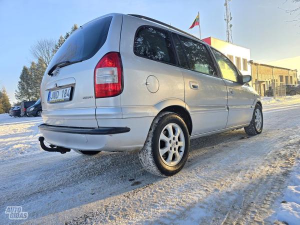 Grey Opel Zafira 2005 in Radviliskis, with an engine capacity of 2.20 L and mileage of 278 thousand km for 1195 €, photo 8 on AUTOMOTO.COM.LV