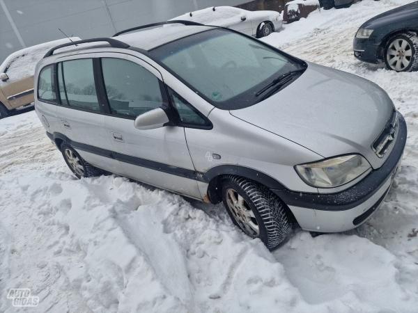 Grey Opel Zafira 2005 in Anyksciai, with an engine capacity of 2.00 L and mileage of 319 thousand km for 570 €, photo 2 on AUTOMOTO.COM.LV