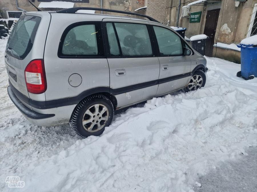 Серый Опель Зафира 2005 в Аникщяй, объемом двигателя 2.00 л и пробегом 319 тыс. км за 570 €, фото 5 на AUTOMOTO.COM.LV