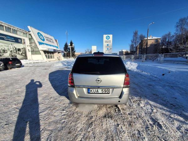Pelēks Opel Zafira 2005 Zarasai, ar dzinēja tilpumu 1.91 L un nobraukumu 376 tūkst. km par 800 €, foto 2 vietnē AUTOMOTO.COM.LV