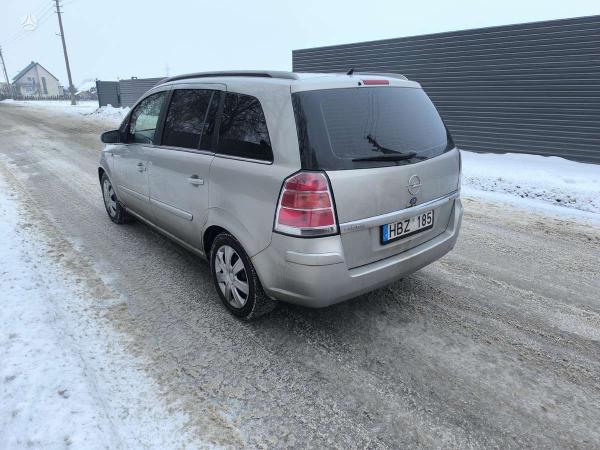 Pelēks Opel Zafira 2005 Marijampole, ar dzinēja tilpumu 1.91 L un nobraukumu 433 tūkst. km par 750 €, foto 3 vietnē AUTOMOTO.COM.LV