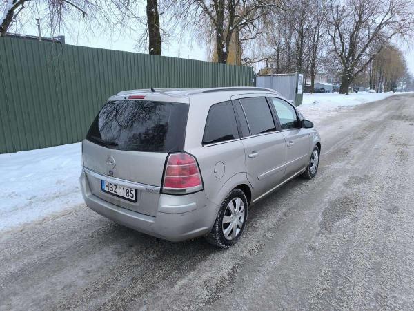Pelēks Opel Zafira 2005 Marijampole, ar dzinēja tilpumu 1.91 L un nobraukumu 433 tūkst. km par 750 €, foto 5 vietnē AUTOMOTO.COM.LV