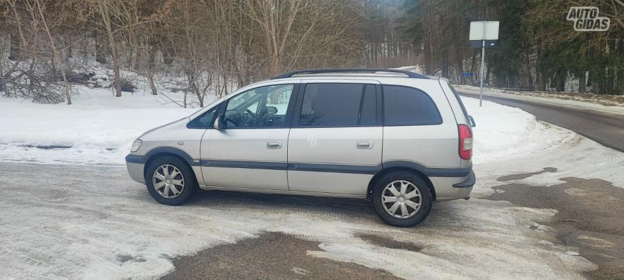Pelēks Opel Zafira 2005 Viļņa, ar dzinēja tilpumu 2.00 L un nobraukumu 315 tūkst. km par 1390 €, foto 5 vietnē AUTOMOTO.COM.LV