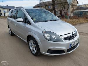 Pelēks Opel Zafira 2005 Alīta, ar dzinēja tilpumu 1.90 L un nobraukumu 285 tūkst. km par 1850 €, foto  vietnē AUTOMOTO.COM.LV