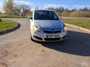 Pelēks Opel Zafira 2005 Šauļi, ar dzinēja tilpumu 1.90 L un nobraukumu 336 tūkst. km par 990 €, foto 3 vietnē AUTOMOTO.COM.LV