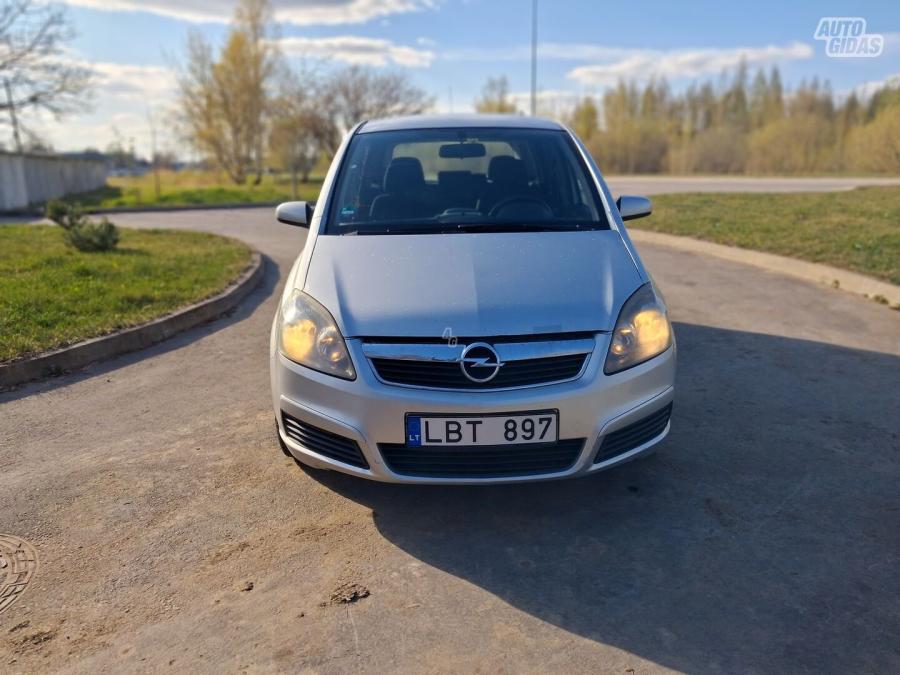 Pelēks Opel Zafira 2005 Šauļi, ar dzinēja tilpumu 1.90 L un nobraukumu 336 tūkst. km par 990 €, foto 5 vietnē AUTOMOTO.COM.LV