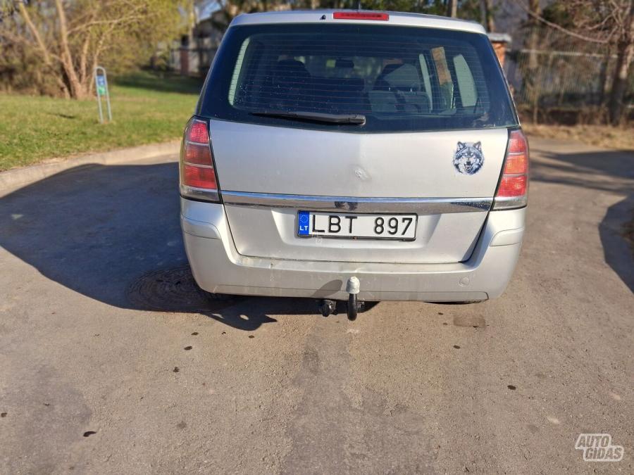 Pelēks Opel Zafira 2005 Šauļi, ar dzinēja tilpumu 1.90 L un nobraukumu 336 tūkst. km par 990 €, foto 7 vietnē AUTOMOTO.COM.LV
