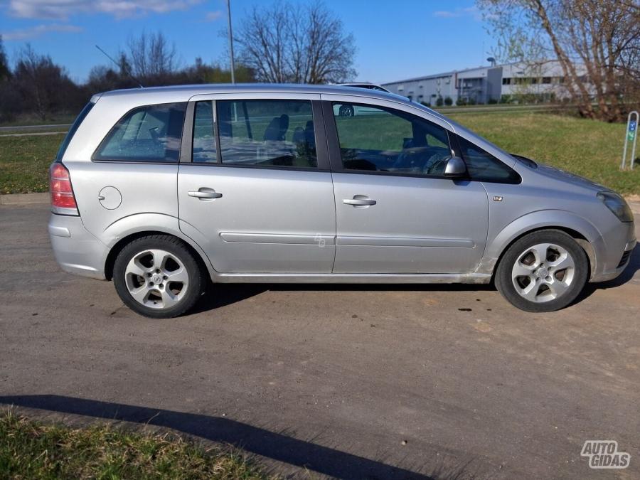 Pelēks Opel Zafira 2005 Šauļi, ar dzinēja tilpumu 1.90 L un nobraukumu 336 tūkst. km par 990 €, foto 10 vietnē AUTOMOTO.COM.LV