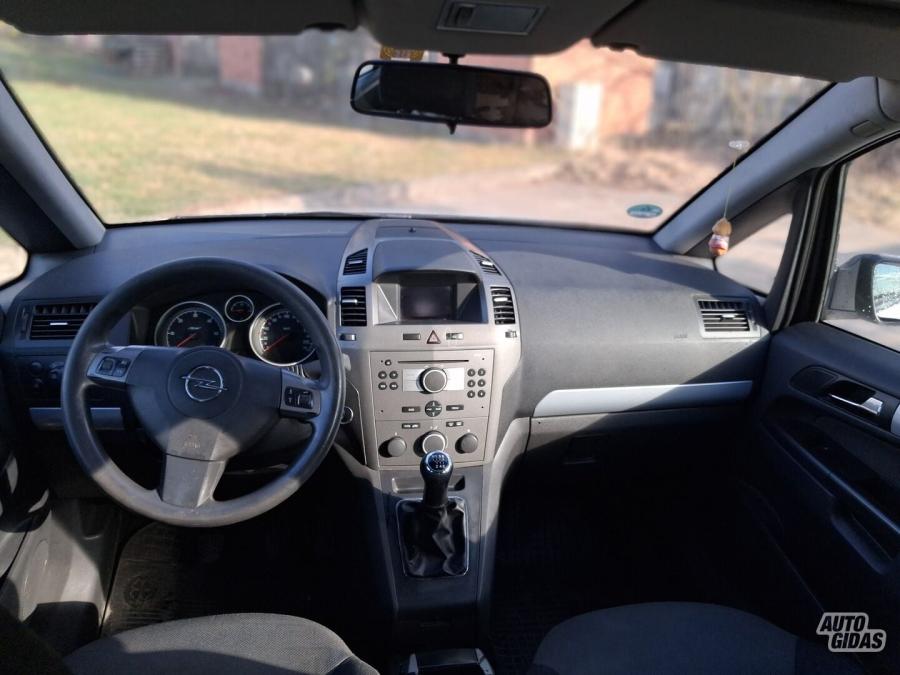 Pelēks Opel Zafira 2005 Šauļi, ar dzinēja tilpumu 1.90 L un nobraukumu 336 tūkst. km par 990 €, foto 13 vietnē AUTOMOTO.COM.LV