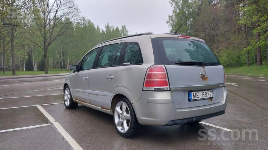 Серый Опель Зафира 2005 в Алуксне, объемом двигателя 1.90 л и пробегом 0 тыс. км за 850 €, фото 7 на AUTOMOTO.COM.LV
