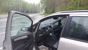 Серый Опель Зафира 2005 в Алуксне, объемом двигателя 1.90 л и пробегом 0 тыс. км за 850 €, фото 12 на AUTOMOTO.COM.LV
