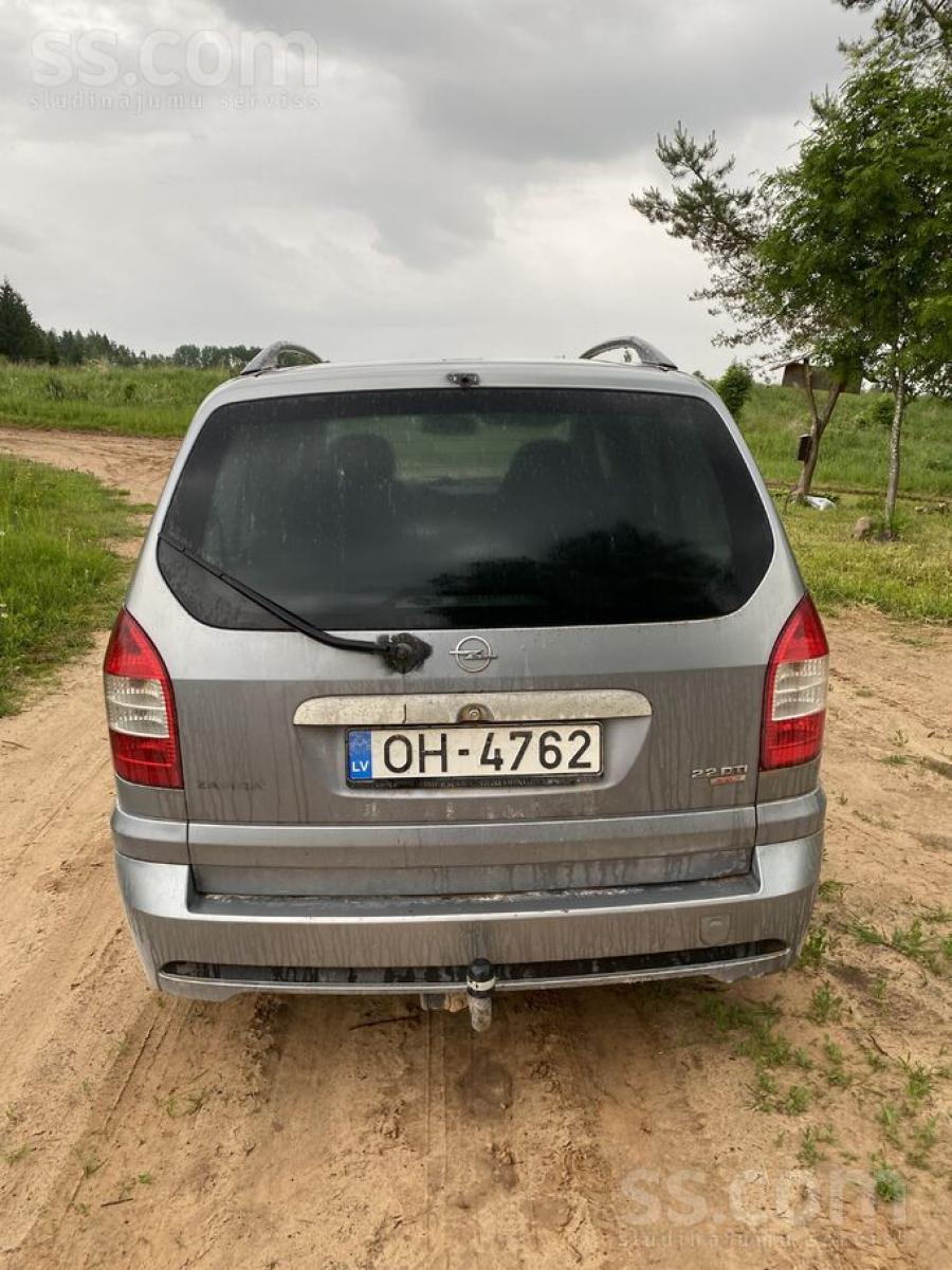 Pelēks Opel Zafira 2005 Alūksne, ar dzinēja tilpumu 2.00 L un nobraukumu 367 tūkst. km par 500 €, foto 4 vietnē AUTOMOTO.COM.LV