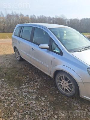 Pelēks Opel Zafira 2005 Tukums, ar dzinēja tilpumu 1.90 L un nobraukumu 399 tūkst. km par 1100 €, foto 5 vietnē AUTOMOTO.COM.LV