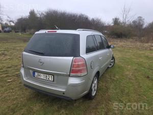 Pelēks Opel Zafira 2005 Jēkabpils, ar dzinēja tilpumu 1.90 L un nobraukumu 360 tūkst. km par 1600 €, foto 5 vietnē AUTOMOTO.COM.LV
