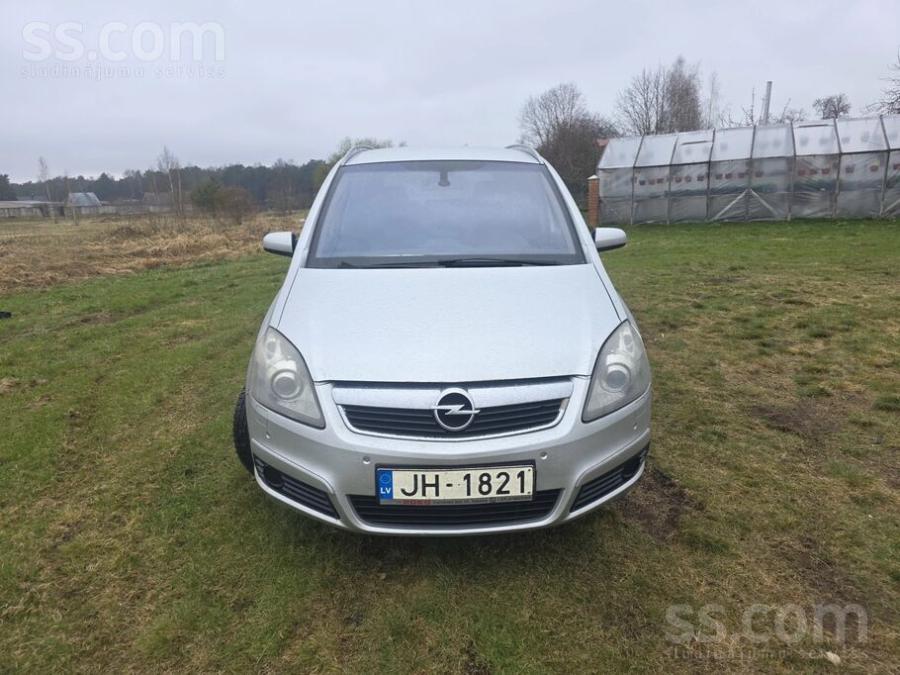 Pelēks Opel Zafira 2005 Jēkabpils, ar dzinēja tilpumu 1.90 L un nobraukumu 360 tūkst. km par 1600 €, foto 7 vietnē AUTOMOTO.COM.LV