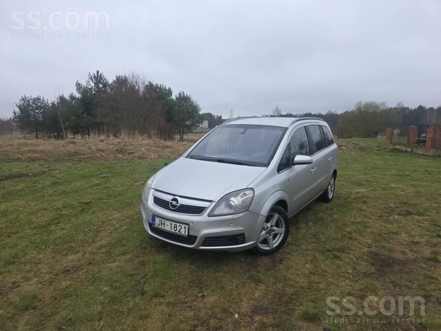 Pelēks Opel Zafira 2005 Jēkabpils, ar dzinēja tilpumu 1.90 L un nobraukumu 360 tūkst. km par 1600 €, foto 8 vietnē AUTOMOTO.COM.LV