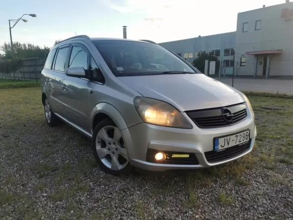 Grey Opel Zafira 2005 in Kuldiga, with an engine capacity of 1.90 L and mileage of 265 thousand km for 1500 €, photo 3 on AUTOMOTO.COM.LV