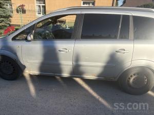 Pelēks Opel Zafira 2005 Jūrmala, ar dzinēja tilpumu 1.90 L un nobraukumu 408 tūkst. km par 500 €, foto 7 vietnē AUTOMOTO.COM.LV