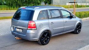 Pelēks Opel Zafira 2005 Cēsis, ar dzinēja tilpumu 1.90 L un nobraukumu 413 tūkst. km par 1500 €, foto 4 vietnē AUTOMOTO.COM.LV