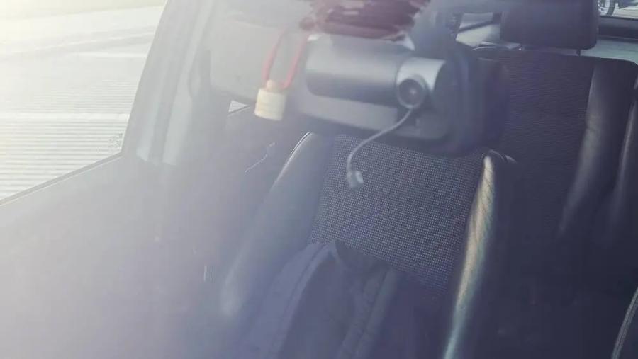 Pelēks Opel Zafira 2005 Cēsis, ar dzinēja tilpumu 1.90 L un nobraukumu 413 tūkst. km par 1500 €, foto 10 vietnē AUTOMOTO.COM.LV