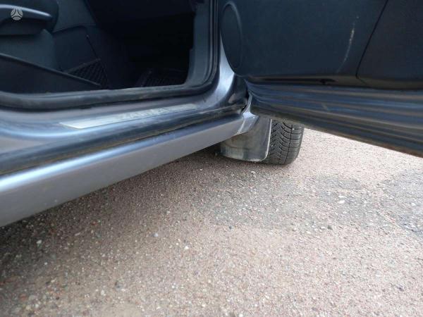 Pelēks Opel Zafira 2005 Klaipėda, ar dzinēja tilpumu 1.91 L un nobraukumu 211 tūkst. km par 1450 €, foto 10 vietnē AUTOMOTO.COM.LV